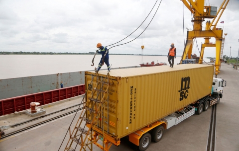 The Phnom Penh Post | Vietnam trade up 5% on last year