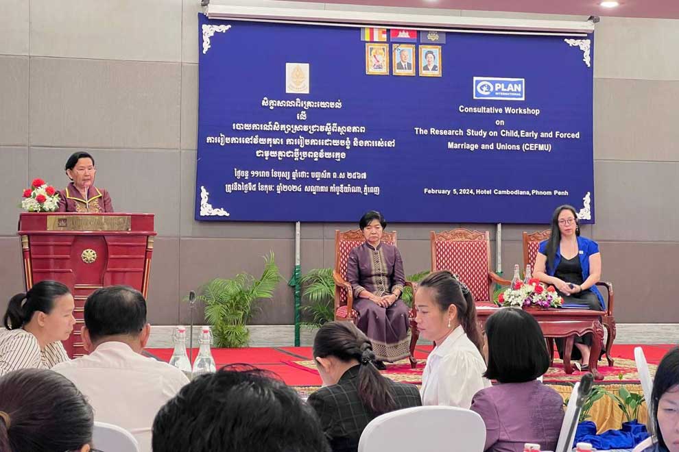 Report highlights decline in forced childhood marriages and unions | Phnom Penh Post