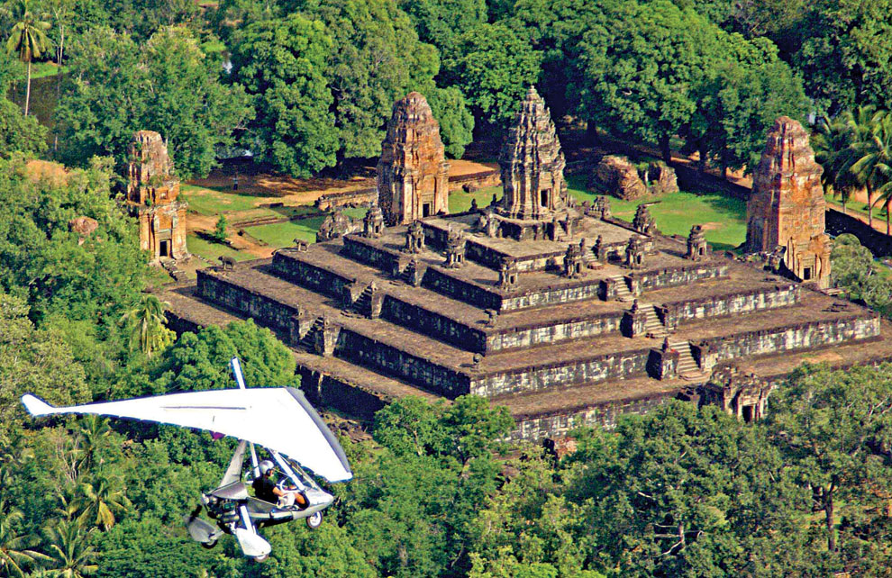 Microlights flying high again | Phnom Penh Post