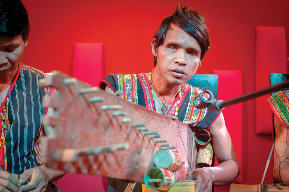 Mountain music: the sounds of the Bunong | The Phnom Penh Post