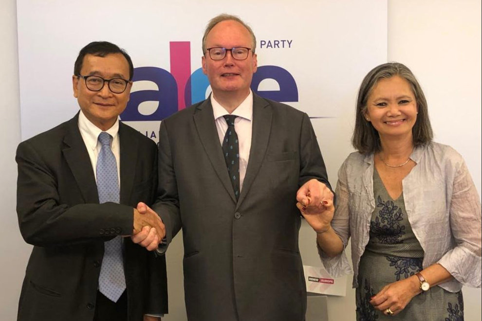 CNRP deputy claims MEPs to accompany Rainsy’s return | Phnom Penh Post