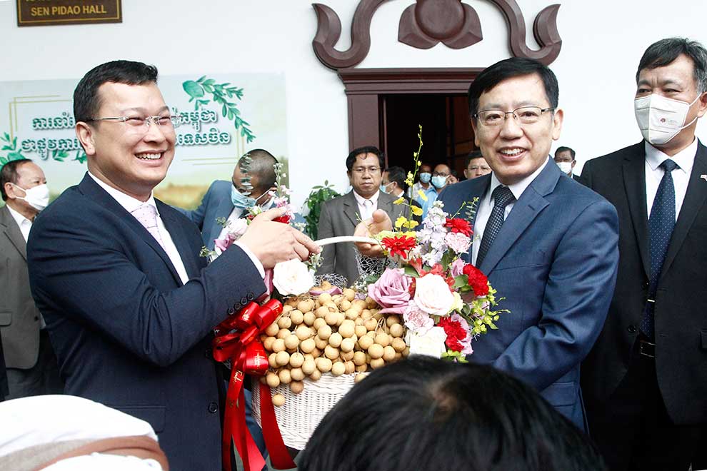 Dith Tina: Kingdom to boost agriculture co-op with China | Phnom Penh Post