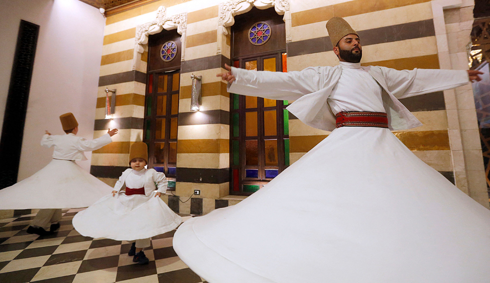 Twirl and spin: Damascus family preserves Sufi whirling tradition | The ...