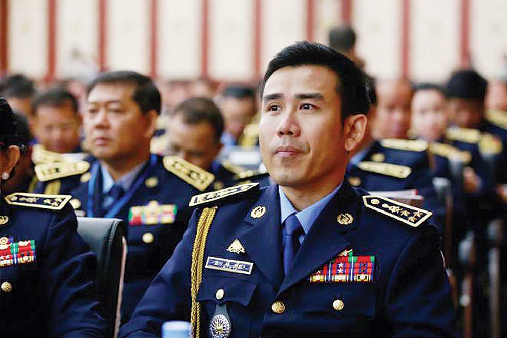 The Phnom Penh Post | Hun Sen praises National Police, while ordering ...