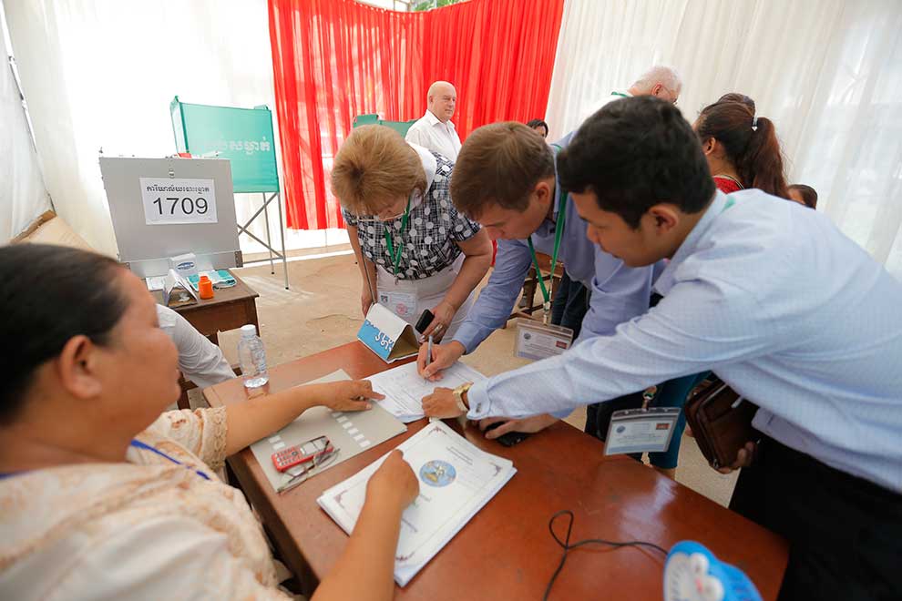 NEC: 160,000 applications for election observer status | The Phnom Penh ...