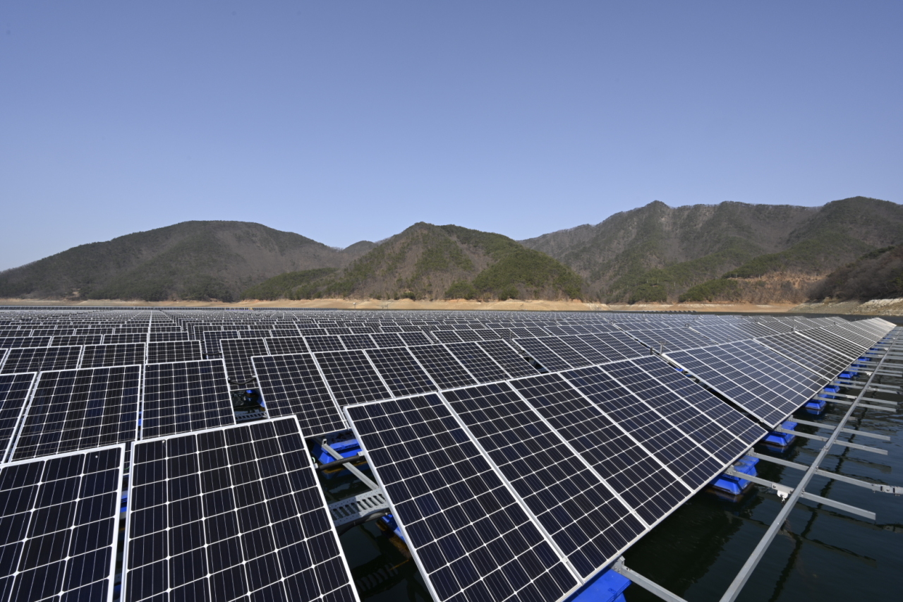 Floating solar power to quadruple by 2025 | Phnom Penh Post