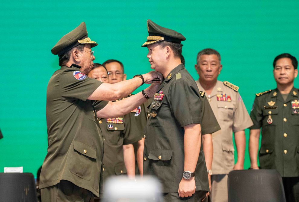 Manet enters next chapter of his career with four-star general rank ...