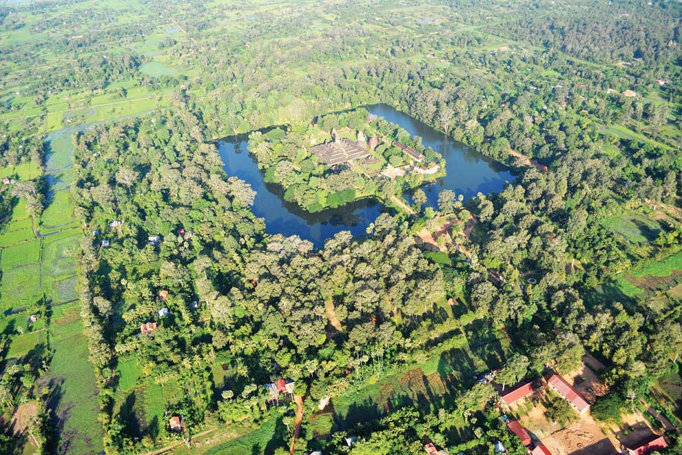 Unearthing Angkorian secrets from an ancient workshop | Phnom Penh Post