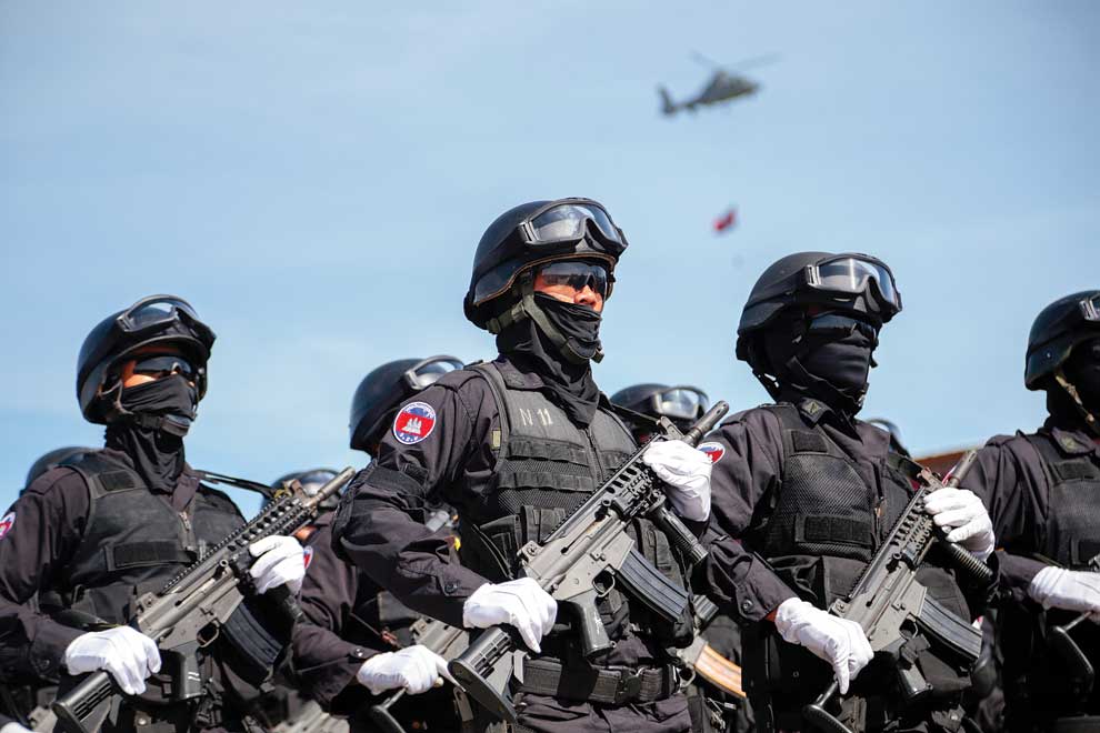 The Phnom Penh Post | Soldier movement ‘due to military parade in ...