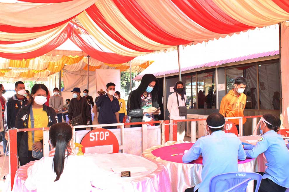 Hun Sen lauds Thai gov’t and border officials after outbreak | Phnom ...