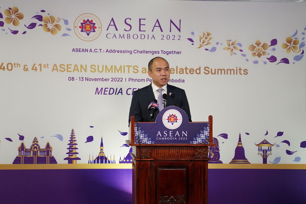 The Phnom Penh Post | ASEAN ready to respond to pressing issues: Summit spokesman