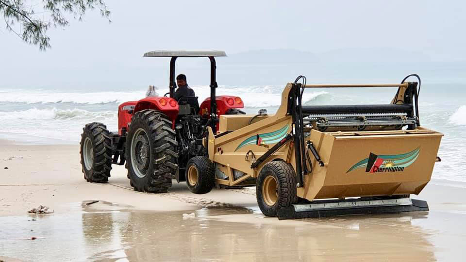 New beach cleaning tractor delivered | Phnom Penh Post