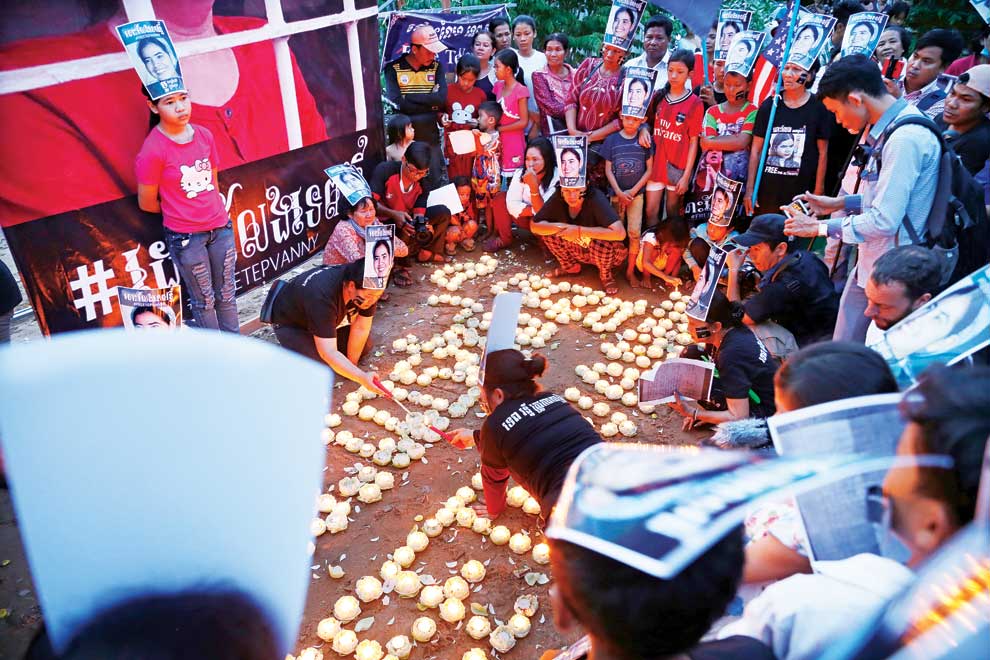 Vigil held for imprisoned activist Tep Vanny | Phnom Penh Post