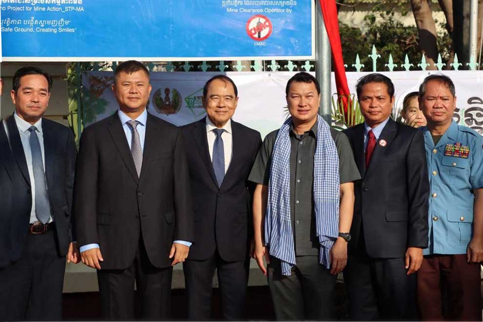 The Phnom Penh Post | Kampong Cham joins growing list of landmine-free ...