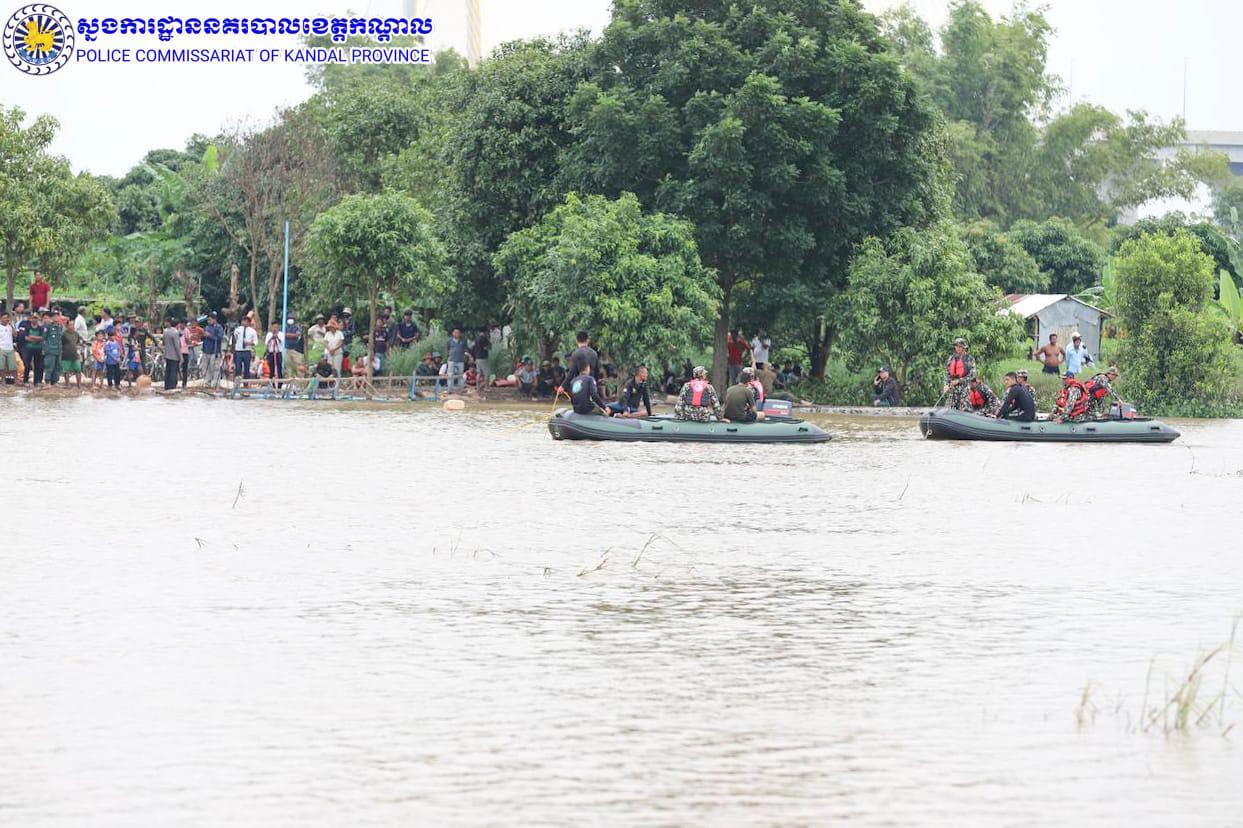 Death toll in ferry tragedy rises to ten | Phnom Penh Post