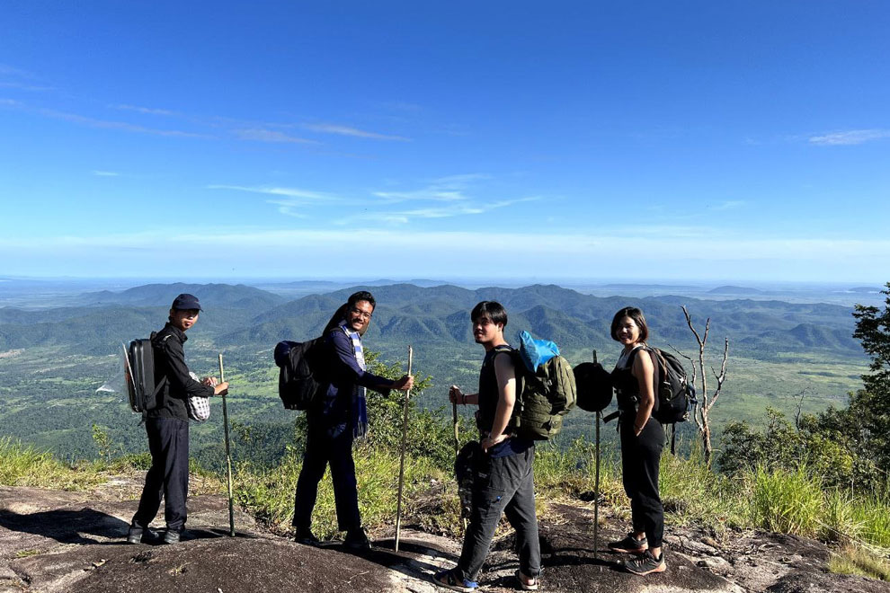 The Phnom Penh Post | Students set passion for travel to film