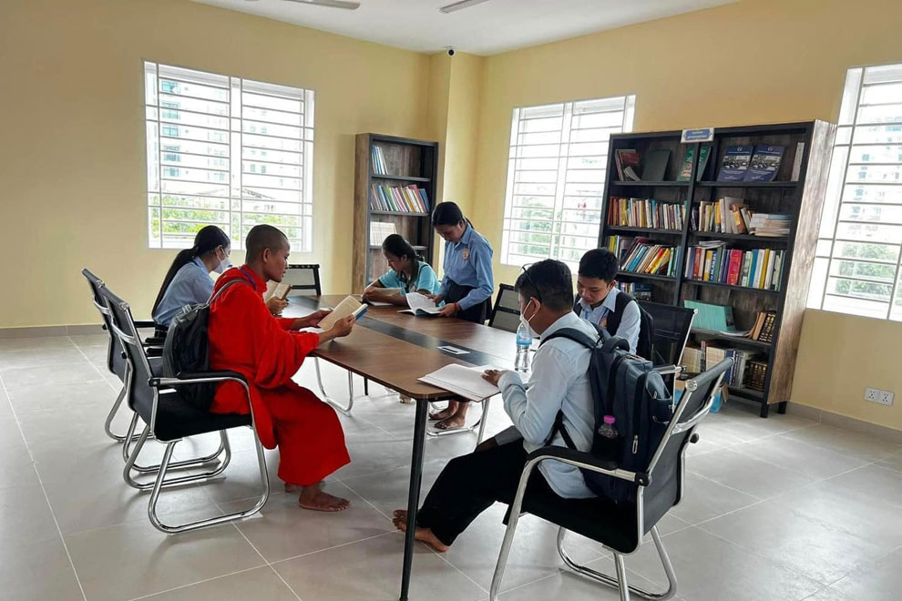 Buddhist university spurs national reading movement | Phnom Penh Post