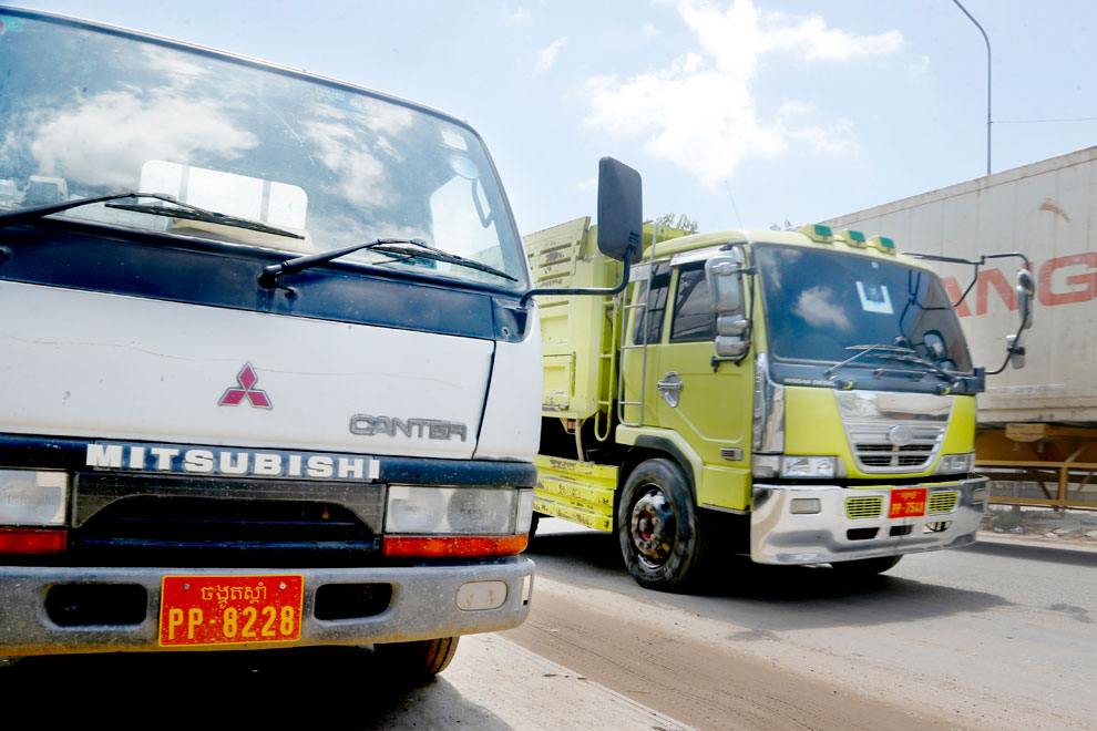 The Phnom Penh Post | Transport ministry gives eight garages steering ...