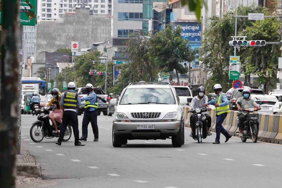 Licence demerit points system lauded | Phnom Penh Post
