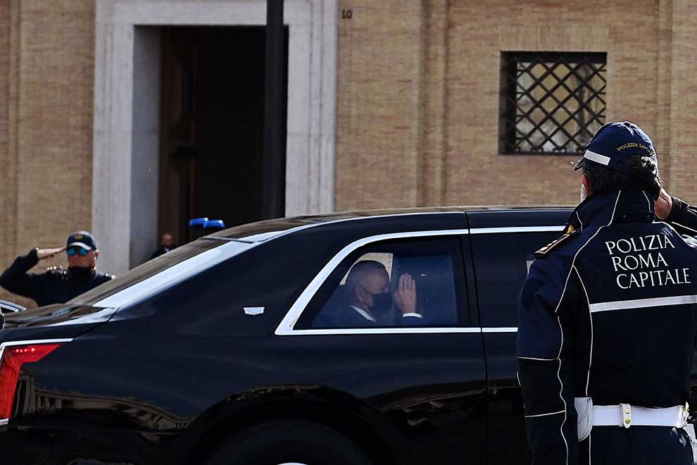 The Phnom Penh Post | Net zero clothing: Biden motorcade flashed in ...