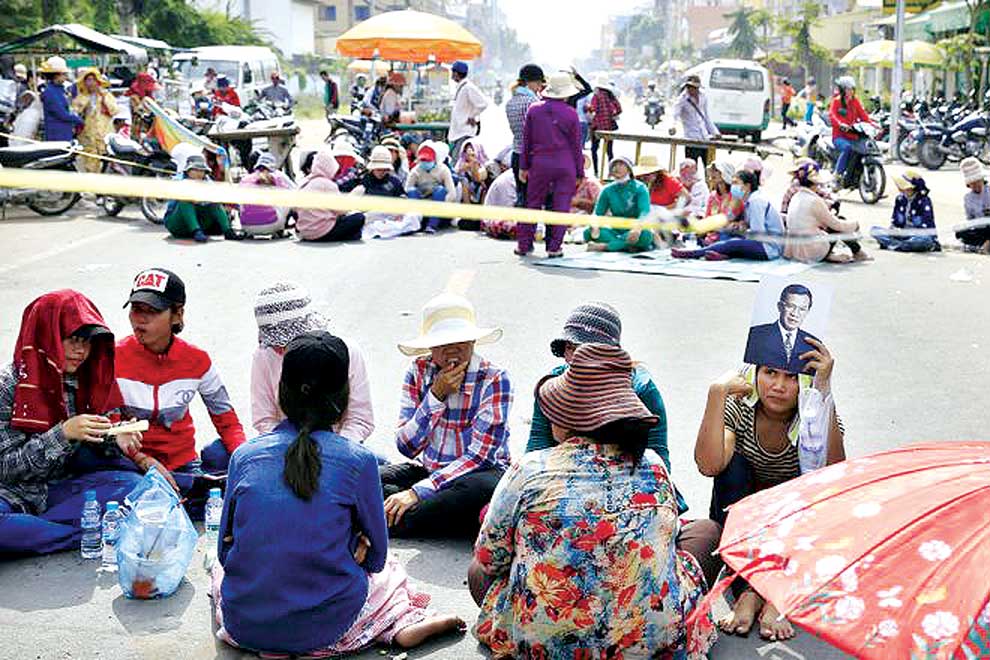 Garment protest continues | Phnom Penh Post